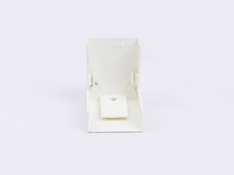 External Angle - Polycrome